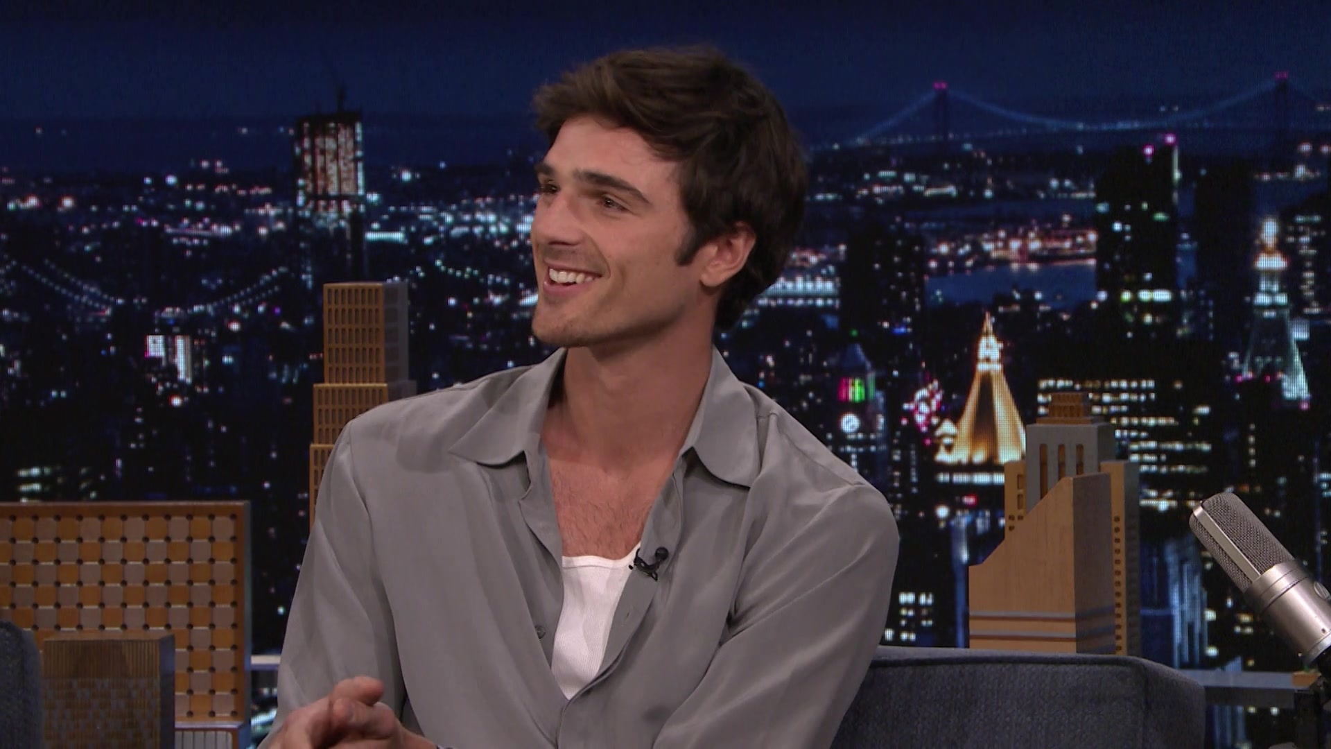 Oct 23 | The Tonight Show Starring Jimmy Fallon - 088 - Jacob Elordi Fan